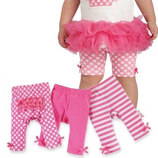 メーカー：Mudpieサイズ：12-18ヶ月（約75-80cm相当）：着丈26.5cm　ウエスト17cm2-3歳（約80-85cm相当）：着丈30cm、ウエスト17.5cm※平置きにて計測素材：ナイロン75%　スパンデックス25%仕様：アメ...