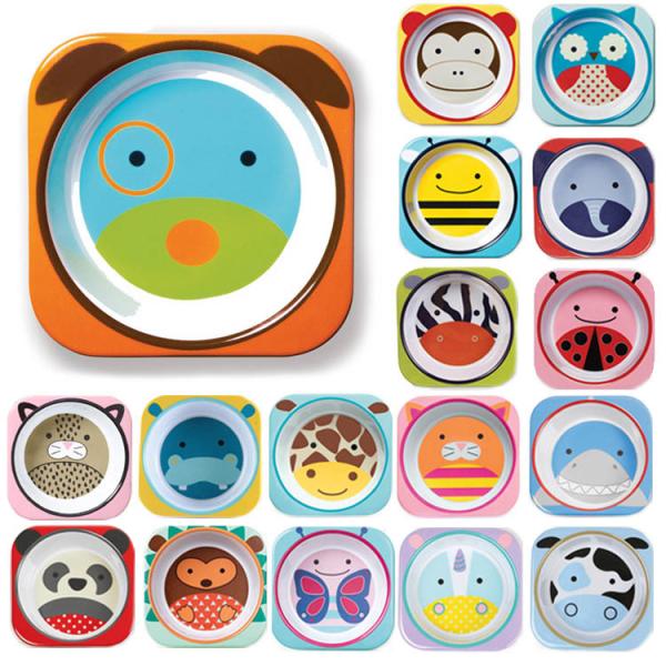 メーカー：SKIP*HOPサイズ：W14cm×L14cm×H4cm素材：メラミン 仕様：電子レンジ使用不可食洗濯器、上の段のみ利用可能【備考】※こちらの商品はレターパック「【送料無料】 対面でお届けの配達」もお選びいただけます。・ラッピング...