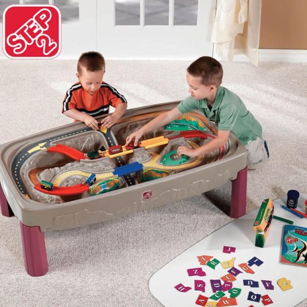 メーカー：STEP2サイズ(約)：40.6×119.4×66 cm / BOX 120.65×67.31×16.51 cm重さ(約)：11.25kg対象年齢：3歳から(メーカー参照)仕様：BRIO, Thomas ＆ Friends, など...