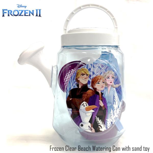 サイズ： 18W×25H cm 対象年齢：3歳頃からかわいいお砂場セット！透明のケースはじょうろになっていて水遊びもOK！中におもちゃが全部収納できる！セット内容：じょうろ口つき入れ物・バケツ・スコップ・シャベル・ふるい 各1サンドモールド...