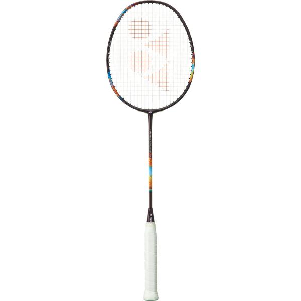 【商品名】ナノフレア700プロ【カラー】339ミッドナイトパープル【特徴】スピードと飛びを高め、試合をコントロールするクリアを追求。全てのプレーヤーがラリーの主導権を握れる操作性を実現した性能設計。仕様：専用ケース付推奨張力：5U：19〜2...