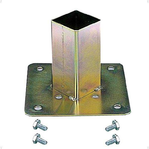球場用ベースに取り付ける本体用差込金具です。素材：鉄製サイズ：外径約６８ｍｍ、高さ約１３６ｍｍ生産国：日本製※ご購入の際は、必ず埋め込み金具の外径と高さをお確かめください。