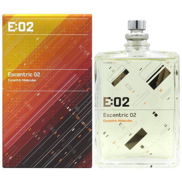 for unisexシングルノートで作られた濃度の高いフレグランスモレキュール02に香りを足して作られたのが、この「エセントリック02」つけた瞬間はほとんど匂いがなく、アルコール水の様に感じますが、しばらくするとふんわりとした香りが広がります。