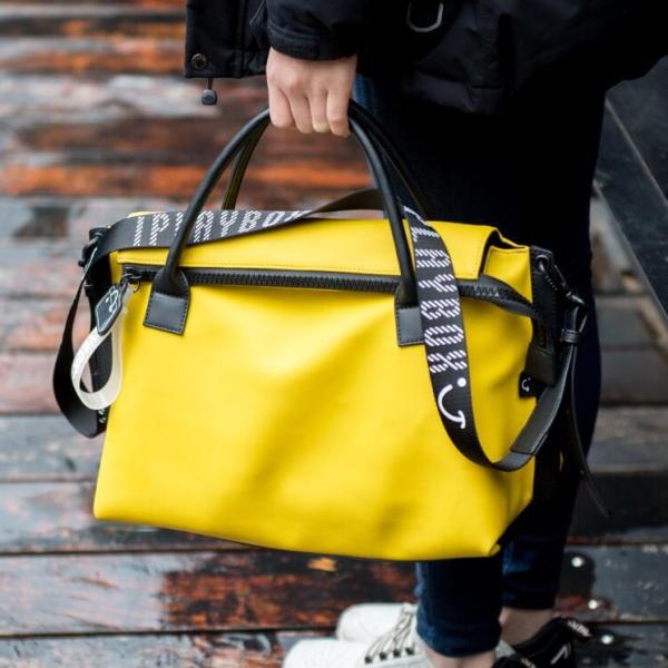 ●ブランド：iplayboxjapan●サイズ：40*31*19cm●素材：PU●重さ約：970g