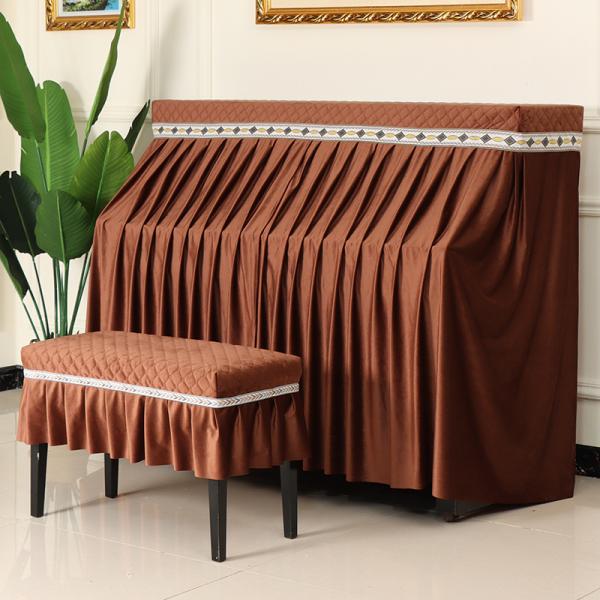 【素材】ポリエステル　【サイズ】 ピアノカバー 約横153*幅34*高さ120cm  国内外のアップライトピアノのフルカバーとしてご使用頂けます。ほとんどのサイズのピアノに適合します。【耐久性】丈夫で軽い素材で、洗いやすく、耐久性があり。「...