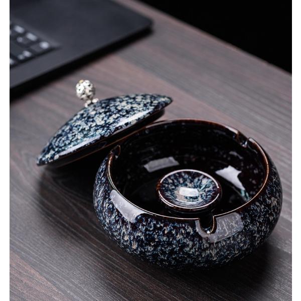 材質: セラミックスタイル: シンプルでモダン色分類: 灰皿蓋付き (黒陶色) 、灰皿蓋付き (ピーコックグリーン) 、灰皿蓋付き (窯変彩) 、灰皿蓋付き (氷裂青) 、灰皿蓋付き (氷裂緑) 灰皿カバー付き (氷裂青) 、灰皿カバー付き...