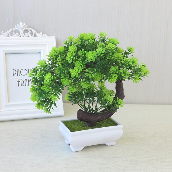 【サイズ】:総高さ約20cm、植木鉢高さ約4.5cm  【材質】:プラスチック【本物そっくり】：プラスチック製ですが、遠くから見れば、生き生きしてる本物の植物に見えます。卓上に一つだけ置いても存在感が抜群です。見た目は小さくて可愛く、高級感...