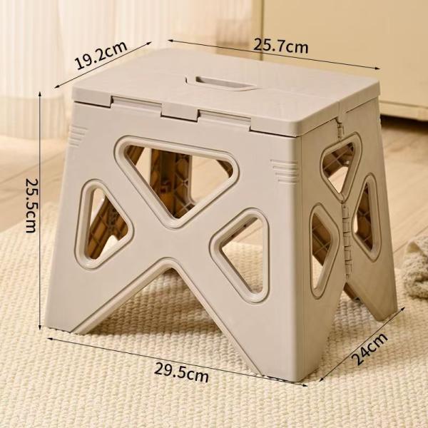 【カラー】第一枚画像通り【素材＆安定性】高品質PVCを採用しており、丈夫で壊れにくく、大人が乗っても大丈夫。天板と底に滑り止めゴムを配置するから、ノンスリップ機能で安定性を保ちます。キッチンや玄関で少し高いものをとる時などにもとても活躍して...