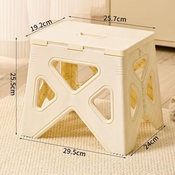 【カラー】第一枚画像通り【素材＆安定性】高品質PVCを採用しており、丈夫で壊れにくく、大人が乗っても大丈夫。天板と底に滑り止めゴムを配置するから、ノンスリップ機能で安定性を保ちます。キッチンや玄関で少し高いものをとる時などにもとても活躍して...