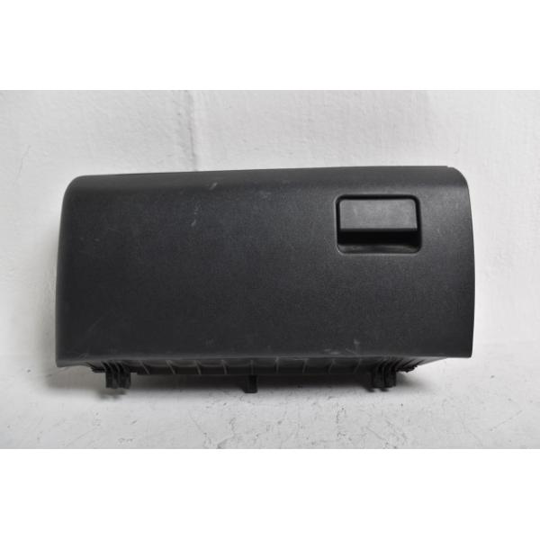 **** 商品説明を必ずご確認ください ****部品管理番号：251015002970210メーカー純正品番：55550-26010-B0部品名：グローブBOX部品区分：リサイクル品車名：レジアスエース車両タイプ名：4DBOXバン通称型式：...