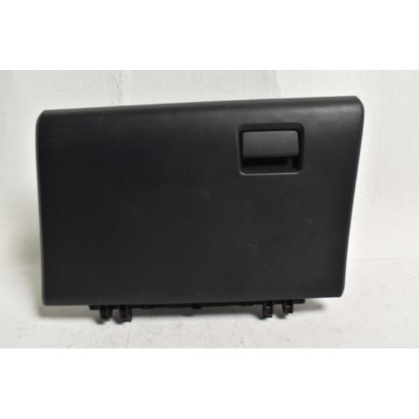 **** 商品説明を必ずご確認ください ****部品管理番号：251016003070210メーカー純正品番：55550-52230-C0部品名：グローブBOX部品区分：リサイクル品車名：プロボックス車両タイプ名：ボンネットバン通称型式：N...