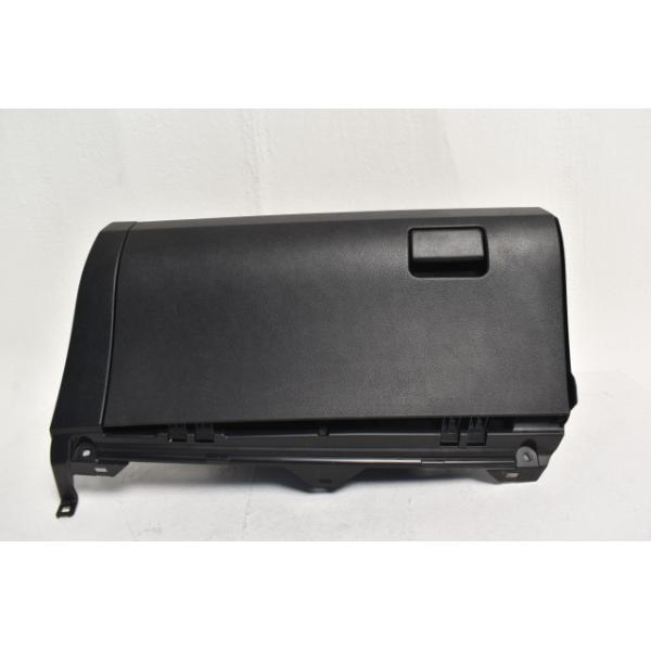 **** 商品説明を必ずご確認ください ****部品管理番号：251218002670210メーカー純正品番：55550-22220-C0部品名：グローブBOX部品区分：リサイクル品車名：マークＸ車両タイプ名：4ドアセダン通称型式：GRX1...