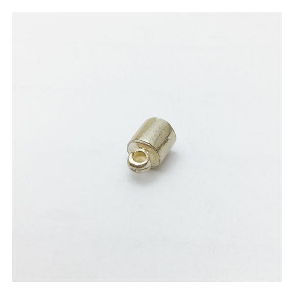 【材　質】シルバー【サイズ】外径7.5mm×高さ11.0mm（内径5.3mm）※個体差があるため若干サイズが異なります。予めご了承ください。【重　量】1.5g【特　徴】無地※この商品は一つ一つ手作りのため、同じデザインやサイズでも若干異なり...