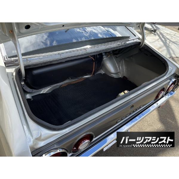 ケンメリ用トランクウェザー ２ドア４ドア使用可能。130ローレルやスカイラインジャパンにも使用可能長尺で製作しておりますのでカットしてお使い下さい。