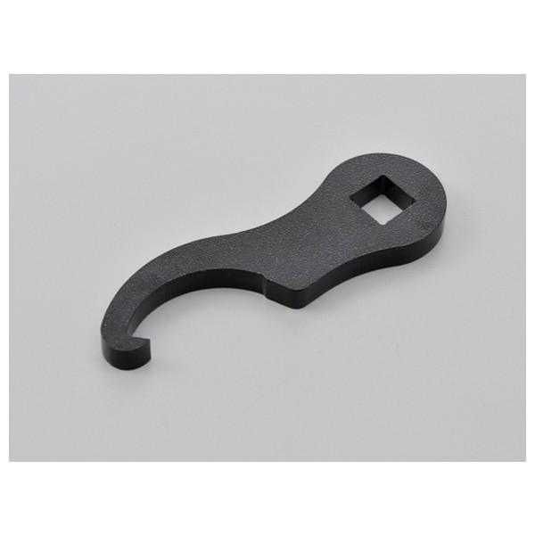 品番：97643●材質：スチール製●厚み：6mm●対応ナット径：36〜48mmステムナット専用工具のフックレンチ。オフロードからロード・ミニまで使用可能。鉄素材をレーザーカットすることによりナットの引っ掛かり精度を向上。差し込み角3/8イン...