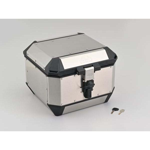 【デイトナ GIVI トップケース 45L】GIVI製「TREKKER ALASKA」の後継モデル。アルミ仕様のモノキータイプで、高剛性＆スタイリッシュなツーリング用トップケース。【便利な脱着＆積載機能】WIRELEASEシステムで簡単脱着...