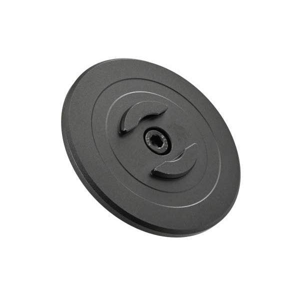 ▲画像はイメージです。SPC+を更に使いやすくするMag-alignアダプター。中心のマウントの外側にマグネットリングを搭載。装着時にマグネットの磁力でフォンケースがマウントへ誘導されるのでカンタンに固定位置が分かります。・カラー：ブラック...