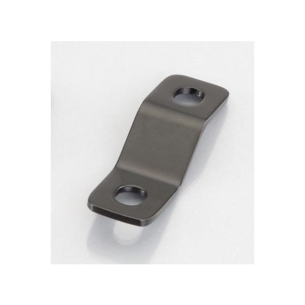 品番：0900-529-10802商品内容：■多彩な用途に使用できる汎用スチールステーです。■Ｚ型■適用ボルト ： M8■全長 ： 70mm■長穴数 ： 2○1本販売○材質 ： スチール○表面処理 ： ブラック塗装○厚さ ： 2.3mm ■...