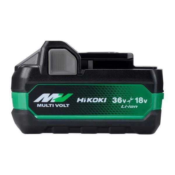 マルチボルトバッテリーがバージョンアップ36Vも18Vも、どちらも使えるマルチボルトの特長はそのままに、底面に2層成形エラストマ採用で、落下時の耐衝撃性能がアップ。さらに耐水構造と排水口の追加により、飛躍的に耐水性能もアップ。新しいマルチボ...