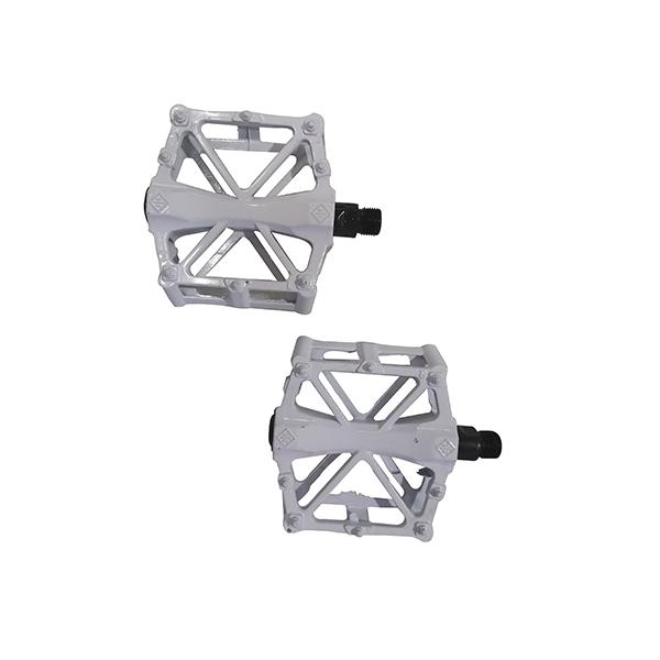 カラー：ホワイト商品サイズ：約100×94mm   取付ネジ：14mm単位：1ペア