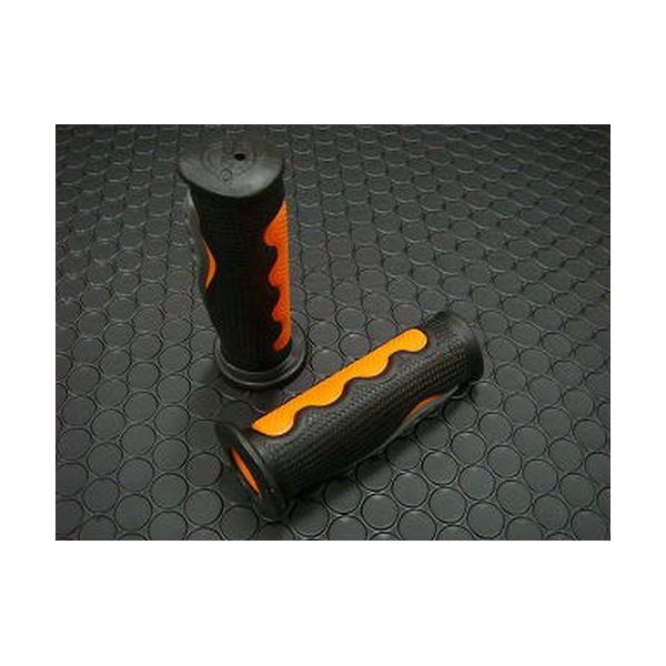 メーカー品番：KOSO-LT-GOR適合車種：JOG50/90/100系、シグナスX、ディオ系 90/100系、V125《スズキ系一部の(V100)車両へは装着ができません。》カラー：ブラック/オレンジタイプ：非貫通単位：1セット