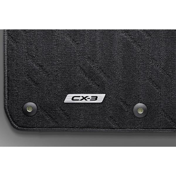 【適合車種】■車種名：MAZDA CX-3 マツダ CX-3■適合年式：2015年2月〜2020年現行モデル■適合グレード：全グレード【商品内容】■セット内容：MAZDA CX-3 海外 純正 フロアカーペット フロアマット 1セット（運転...