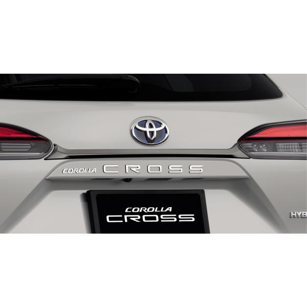 【適合車種】■車種名：トヨタ カローラクロス TOYOTA COROLLA CROSS■適合グレード：全グレード■適合年式：2021年9月〜現行モデル【商品内容】■セット内容：トヨタ海外純正 カローラクロス専用 リアドアガーニッシュ 1枚■...