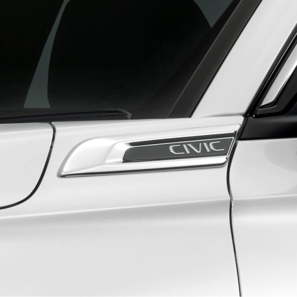 【適合車種】■車種名：ホンダ シビック ハッチバック HONDA CIVIC HATCH BACK■適合年式：2021年8月〜 ■適合グレード：全グレード（TYPE Rには取り付けできません）【商品内容】■セット内容：ホンダ海外純正 フェン...