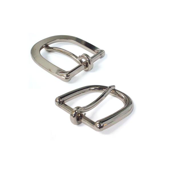 カマボコ型の厚みある美錠です。内径24mmでちょっとしたアクセサリーや雑貨金具として最適です。美錠はオクリに足（ピン）をつけた紐調節金具の一種です。 カバンだけでなく洋服・ベルトや首輪リーツやアクセサリーのアクセントにぜひお使いください。