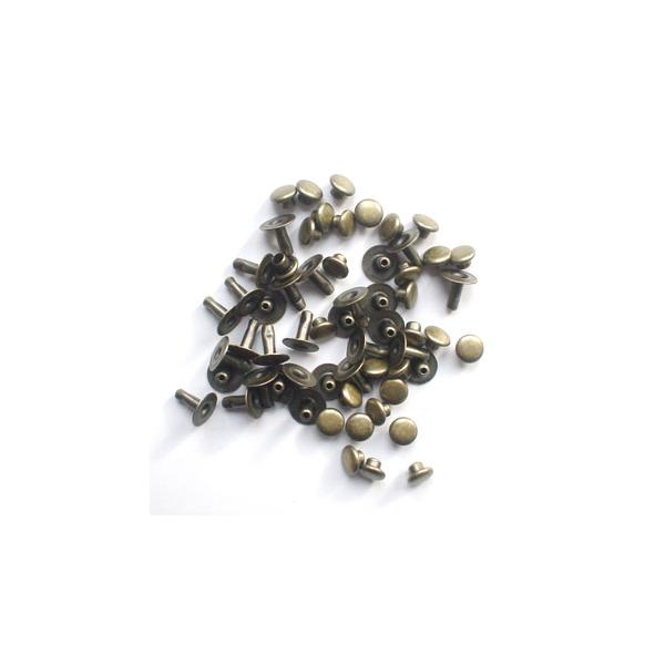 頭(メス)4.6mmの片面カシメ、厚いもの用です。足(オス)の長さが約6mmあるため、取付ける対象の厚み4mm以下のものにお使いいただけます。鉄さびの出ない、腐食に強い真鍮素材を採用。表面に加工を施して、シルバー、ゴールド、アンティーク、ブ...