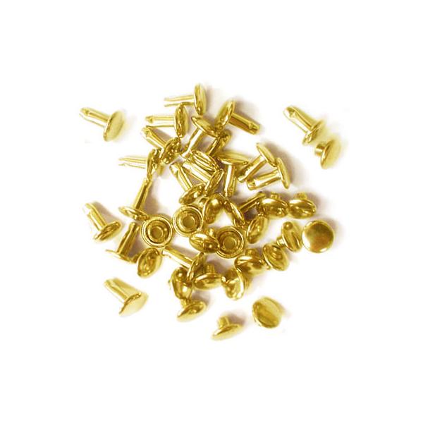 頭(メス)の直径7mm、足(オス)9mmの真鍮製の中カシメの足並です。真鍮製。両面タイプ。つけた革や布の裏側が、表と同じように綺麗に仕上ります。足軸径2.7mm。革や布の厚みが厚み5mm程度のものにお使いください。7mm以上の場合は足長タイ...