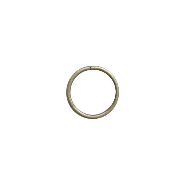 「丸カン3×30」は、リングの内径が約30mm、本体の鉄線太さが約3mmの丸い輪のカン金具。線の先端は溶接していません。本体は鉄製ですが、表面にニッケル鍍金・アンティーク鍍金、2種類の鍍金をかけて仕上げています。ニッケル鍍金はスタンダードな...