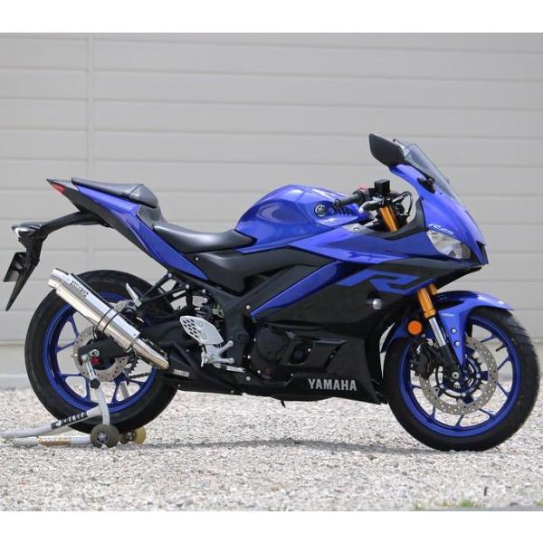 ベンチテストにより徹底的に性能をチェック、YZF-R25の特性をより活かすべく開発されたスリップオンマフラー。アクセルレスポンスの適正化により低速域から高速域までノーマルをアップデートしてくれます。サイレンサーは完全ストレート構造。R25か...