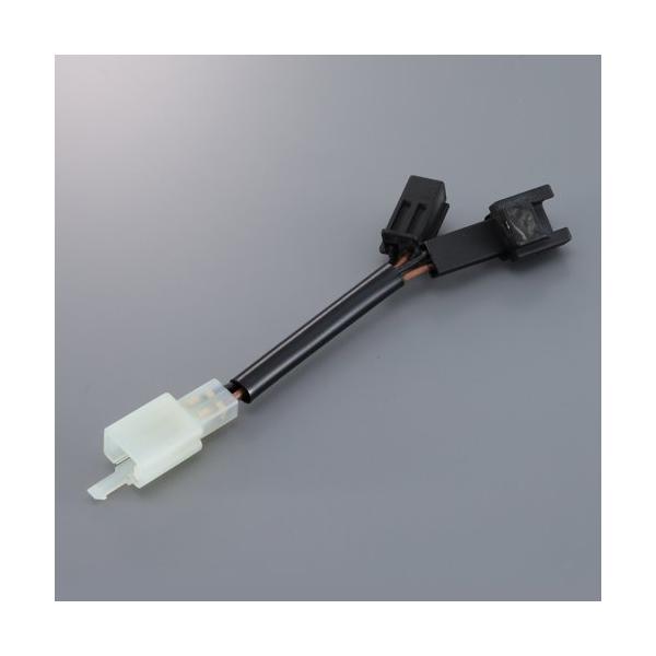 車体標準装備DCジャック電源カプラーに割込接続し、他の電装アクセサリーを追加装着するためのワイヤーリード。スポーツ120をTMAX530 '15〜（2PW）に装着する場合に必要です。