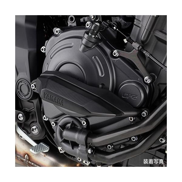車体デザインにマッチする専用設計のエンジンプロテクター、転倒時のエンジンへのダメージを軽減します。耐衝撃性・耐摩耗性に優れた超高分子量ポリエチレン樹脂製。◆適合車種：YAMAHA MT-07 ('25-) BLWB◆適合車種：YAMAHA ...
