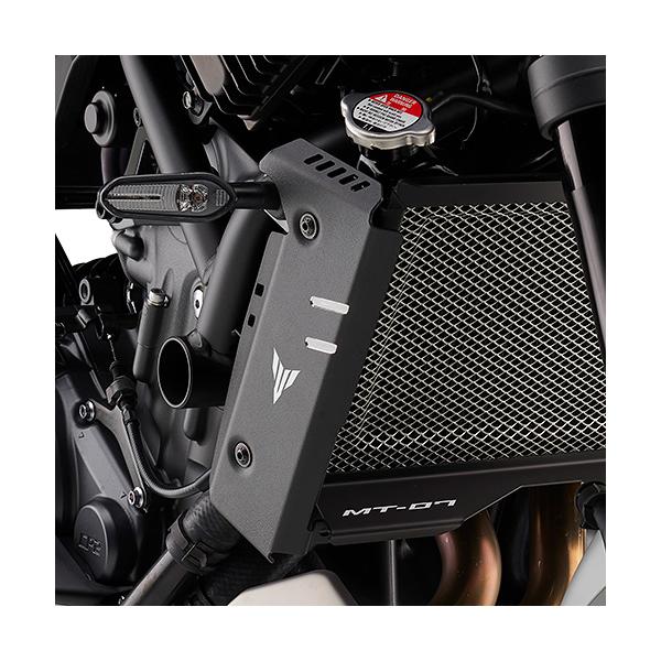 アルミの質感がエンジン周りをクールに演出します。◆適合車種：YAMAHA MT-07 ('25-) BLWB◆適合車種：YAMAHA MT-07 Y-AMT ('25-) BSHB◆MT-07ロゴ入り