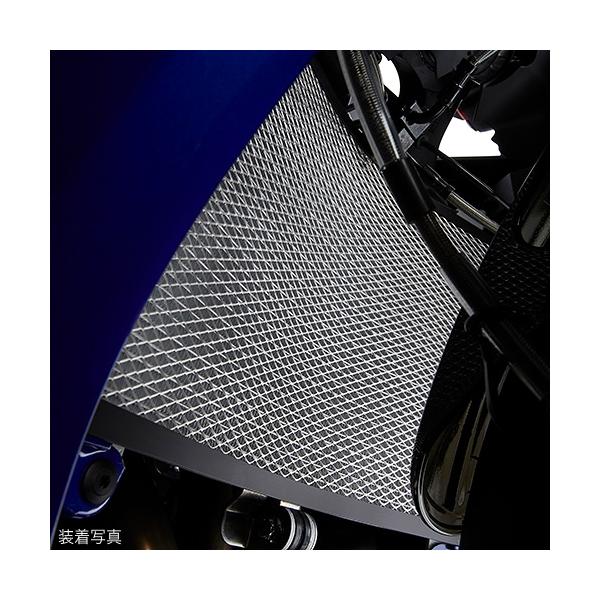 走行中の小石等によるラジエター損傷を可能な限り保護します。軽量かつ高強度なアルミ素材に耐久性を向上させるコーティングが施されています。◆適合車種：YAMAHA YZF-R9 ('25-)◆適合機種コード：BKN8