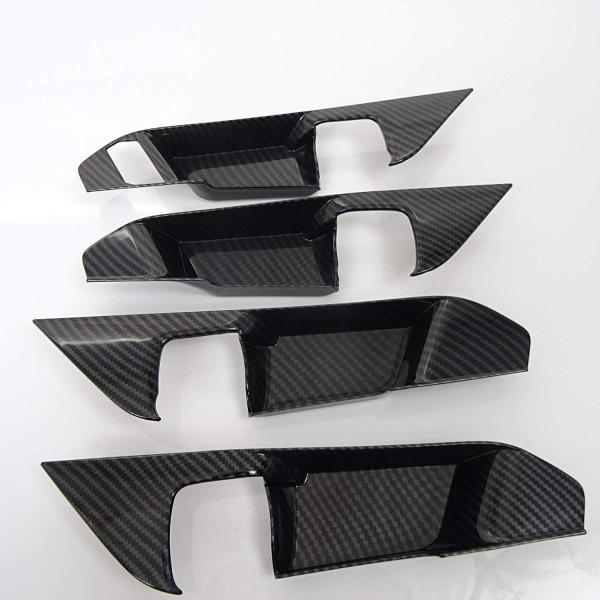 新品、未使用ブラックカーボンルック　インナードアハンドルカバーになります。適合車種：ＲＡＶ4　５０系　52　54　2019ｙ-★取り付け：付属しております両面テープでの接着になります。備考：マイナーチェンジや、グレード、仕様等によって記載さ...