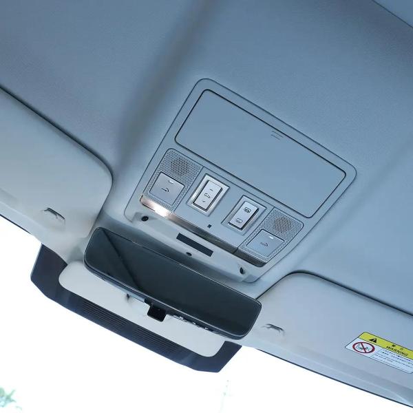 商品説明＞　大人気♪大好評♪新アイテム♪のサテンシルバールームランプスイッチカバー（4P/お車の装備内容によっては装着しないピースが出る場合がございます。）になります。アイテムになります♪もちろん一台分ワンセットのお値段になります♪やはりサ...