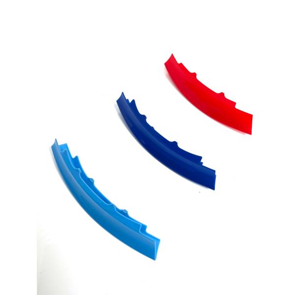 ＜＜商品説明＞＞　大人気！大好評！！ニューアイテム！！！ＢＭＷ　X3シリーズE83（2004(平成16)年7月〜2006(平成18)年10月）用　Mカラー　３色／３ピースセット　グリルフィンカバー　ストライプモールになります。スポーティーな...