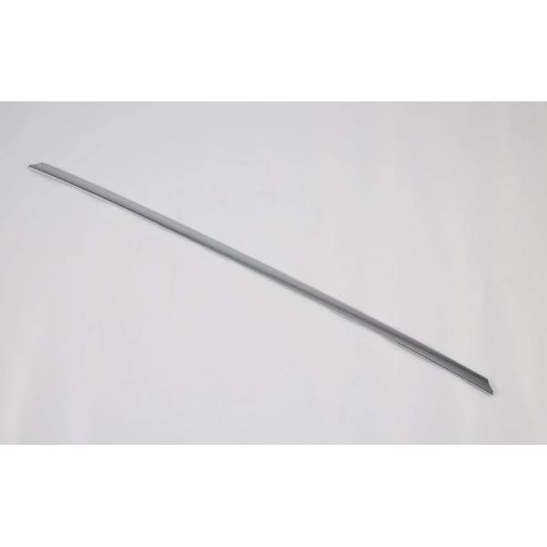 ＜＜商品説明＞＞　大人気！大好評！！ニューアイテム！！！の 　フォルクスワーゲンゴルフ（2021(令和3)年6月〜）用メッキバックドアガーニッシュ（上部）になります。新アイテムになります♪もちろん一台分ワンセットのお値段になります♪やはりメ...