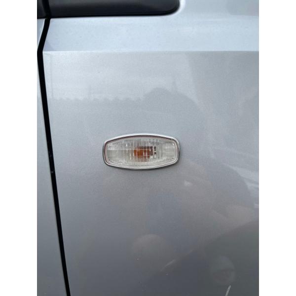 ＜＜商品説明＞＞　大人気！大好評！！ニューアイテム！！！メッキサイドマーカーリング(フェンダーマーカー装着車用)になります。 ★★★当社オリジナル商品になります。専用設計でいかに違和感無く作り格好がさらによくなるようにするかをテーマに製作い...