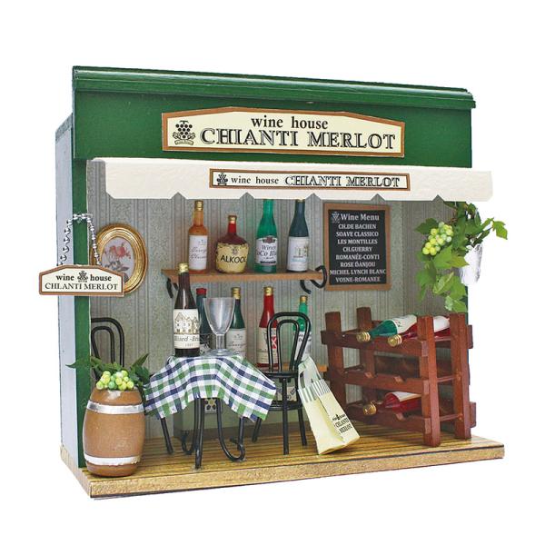 ヨーロッパの街角にあるお店を参考にデザインした人気シリーズです。 ミニチュアパーツが多く含まれておりますので、比較的簡単に作れるのが特徴です。レイアウト変更も可能ですのでおこのみに合ったお店にアレンジしてお楽しみ下さい！【キーワード】おもち...