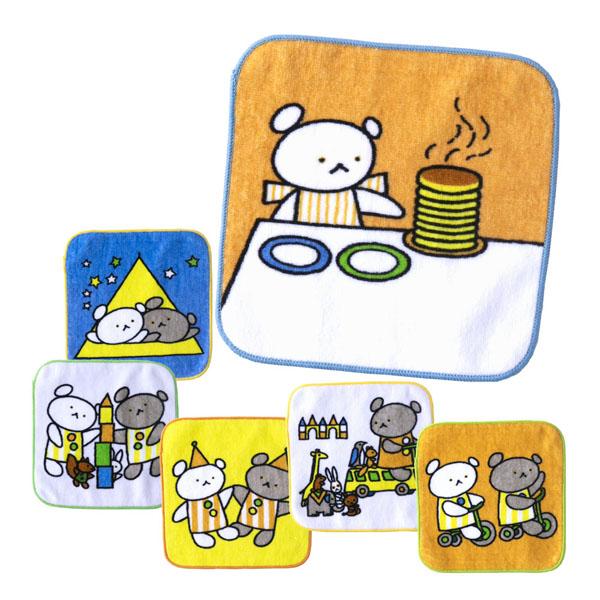 〔こぐまちゃん☆絵本〕子供の頃に読んだ絵本の「こぐまちゃん」シリーズからパイルミニハンカチの登場です！裏面に名前が書けるネームタグ付き。キッズにぴったりなハンカチです！他にも色々な絵柄があるからチェックしてみてね♪サイズ：約150×150m...