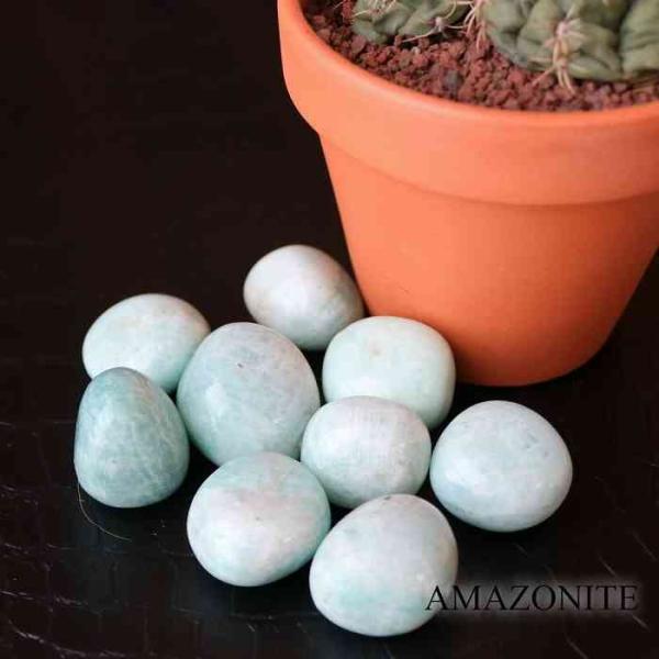 アマゾナイト Mサイズ タンブル  1個10〜20ミリ程度※小傷などが入っている場合もあります。※天然石は自然の贈り物です、インクルージョンや欠けなどが見られる場合があります。