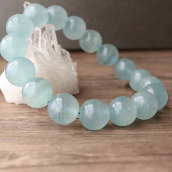 高品質 ブルー カルサイト  12mm ブレスレットサイズ：12mm（±0.3）内径サイズ17cm※サイズダウンのみ可、ご購入前に問い合わせくださいませ。【カルサイト】カルサイト は鉱物内の成分により、様々なカラーがあります。ブルーカルサイ...
