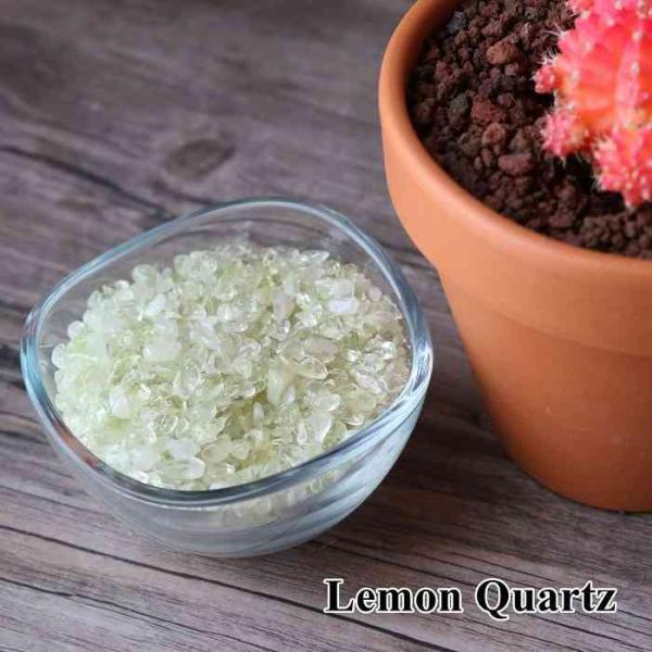 レモンクォーツ 極小粒 100ｇ さざれ石 インテリア オルゴナイト ネイル 化粧石天然石のさざれ石となります、極小粒は他の石等が混じる可能性があります、ご了承くださいませ。マス目は5mmです、ご参考くださいませ。※天然石は自然の贈り物です...