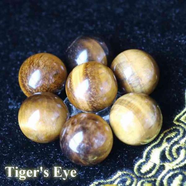イエロー タイガーアイ 丸玉スフィア 20mm 1個※在庫より1点お選びします1個販売台座が必要な場合は6mmの多面スターカット水晶でお作りします。※天然石は自然の贈り物です、人工物ではございませんので、成長過程でのクラック（欠け）やインク...