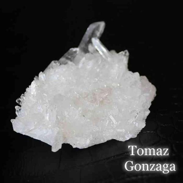 ブラジル ミナスジェライス州 トマスゴンサガ産 美品 極上 水晶 虹 ブラジルより直輸入♪    74ｇサイズ：37.1ｘ67.8ｘ54.9ミリ高さｘ幅ｘ幅（最大値）高さｘ幅ｘ幅息をのむ美しさトマス・ゴンサガ産 水晶 クラスター です。【ト...