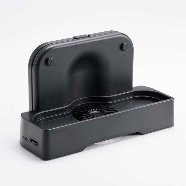 NINTENDO SWITCH(TM) 2 をドックごと冷却し、テレビモード中の機器本体の発熱を抑える冷却ファンスタンドです。スタンドは置きたい場所に合わせて、縦置き、横置き(4段階角度調節)が選べて、テレビ台の棚にもすっきり収まります。